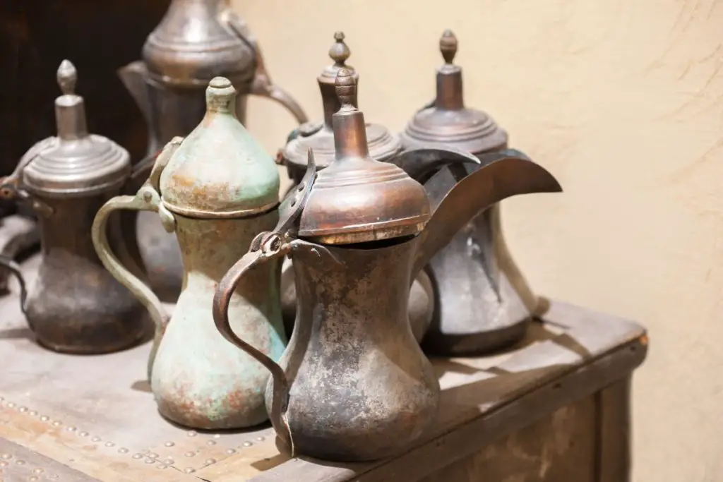 Traditional Middle Eastern Coffee Preparation Methods and Techniques
